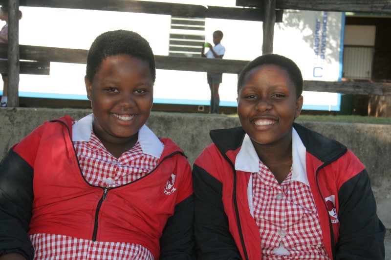 Support for Bushlands Primary School hockey | Southlands Sun
