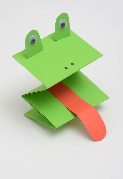 how-to-make-an-easy-paper-frog-puppet-craft-southlands-sun